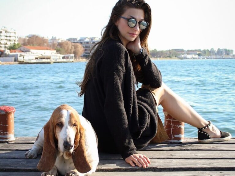 15 Small Ways Dogs Show Their Gratitude - Dog Breed Pro